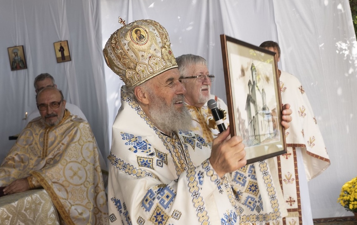 Zi de mare sărbătoare duhovnicească | Sfinţirea bisericii “Sfânta Cruce ...